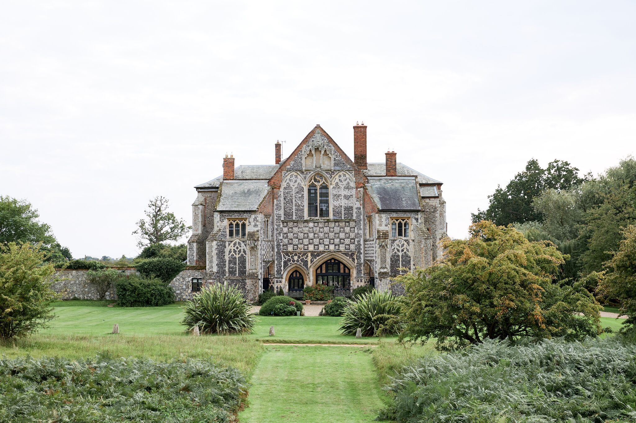 Butley Priory | Wedding venue | Bridebook