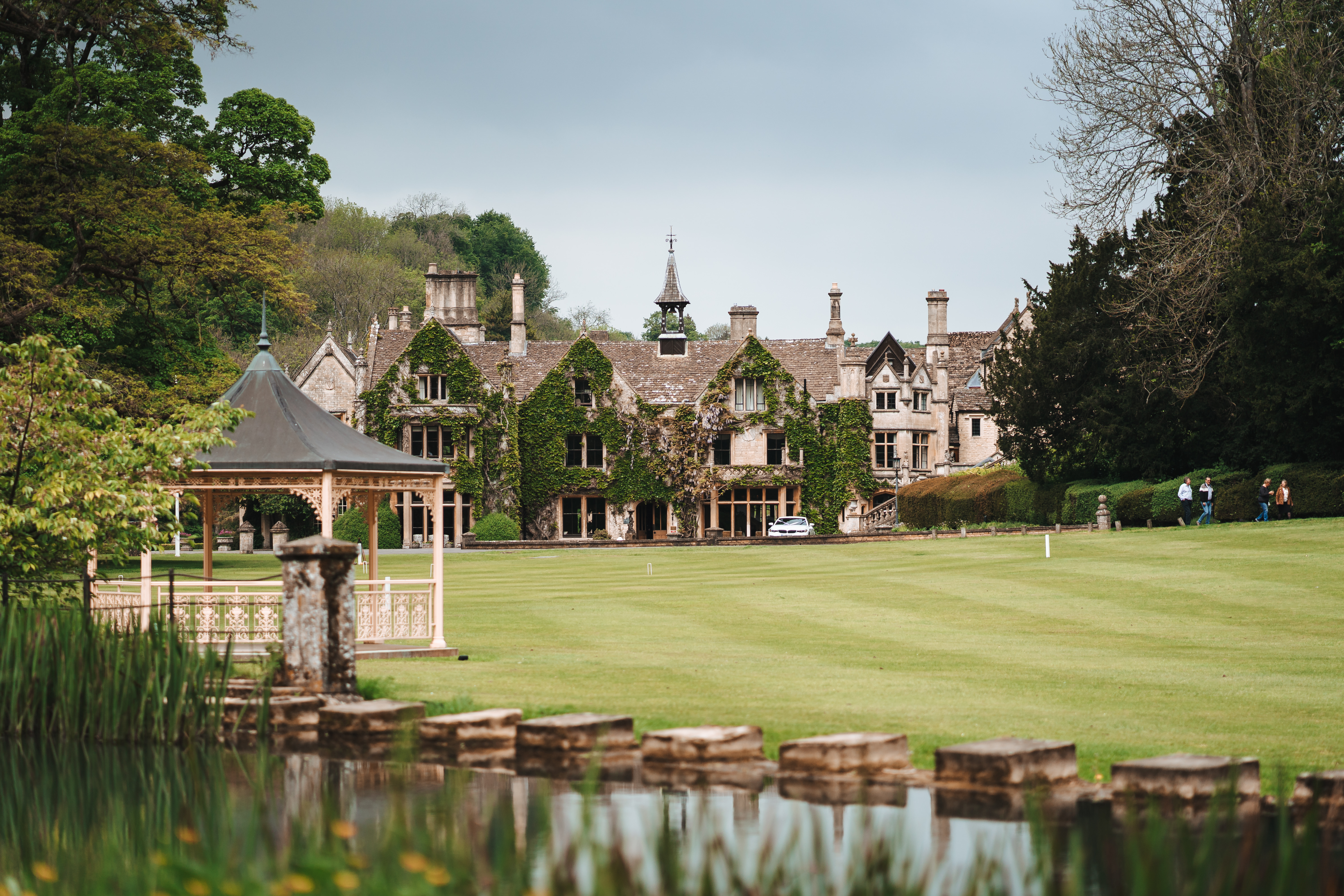 The Manor House | Wedding venue | Bridebook